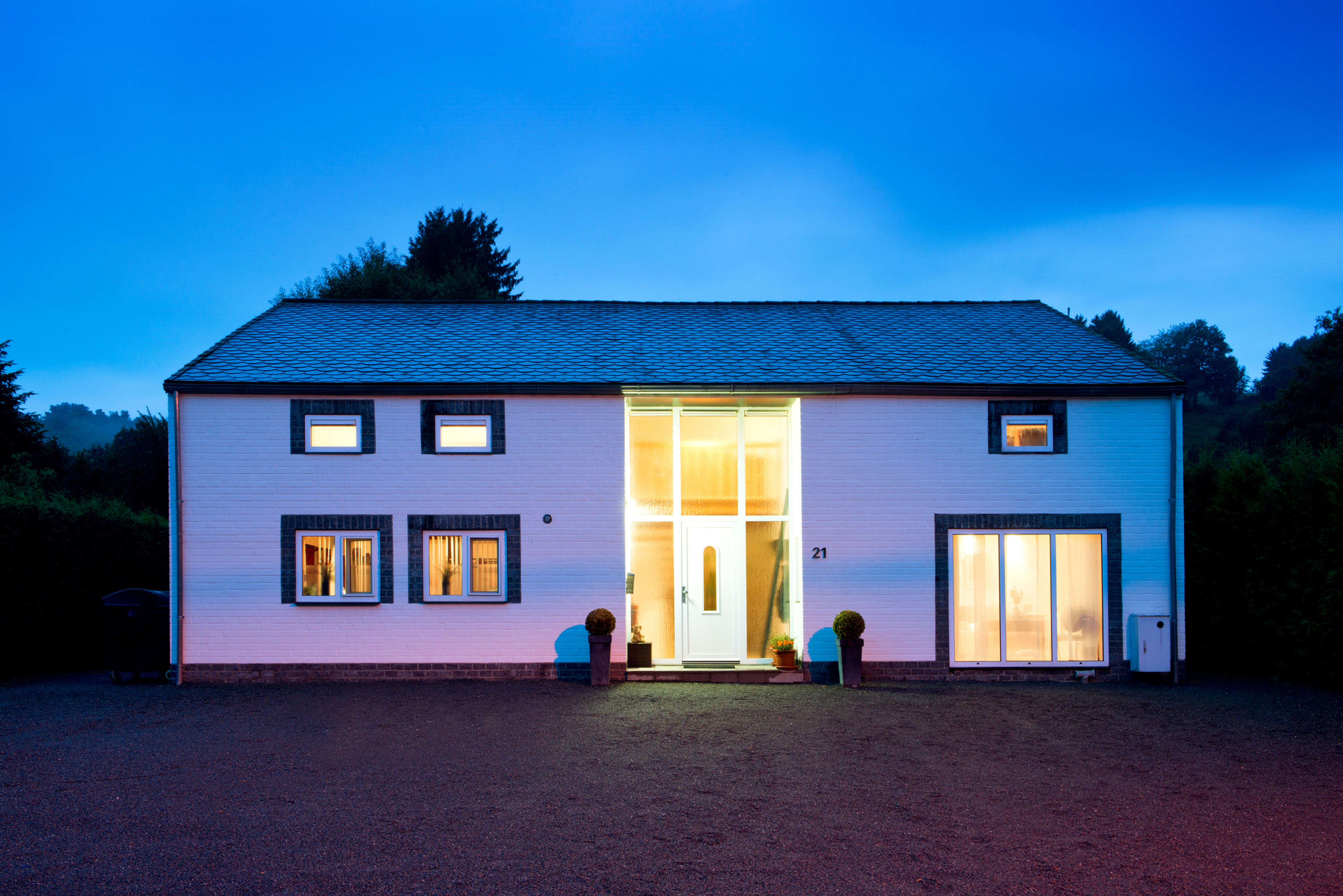 What Can Homeowners Expect: Window Design Trends 2024?
